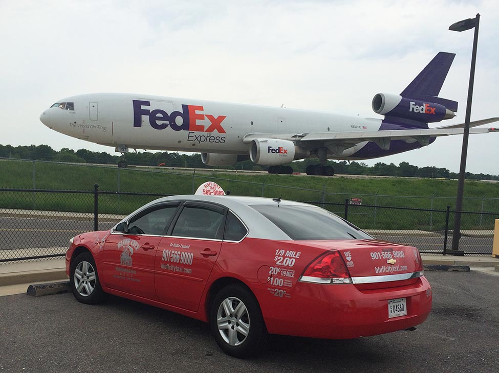 Hire Affordable Double Cab Pickup Airport Taxi Services